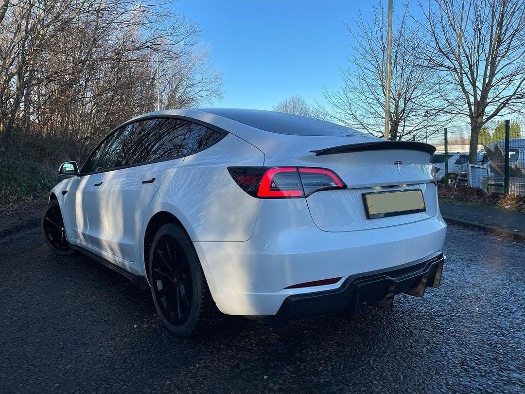 Tesla Model 3 P Style Carbon Fibre Rear Diffuser 16-Present – WrapVehicles